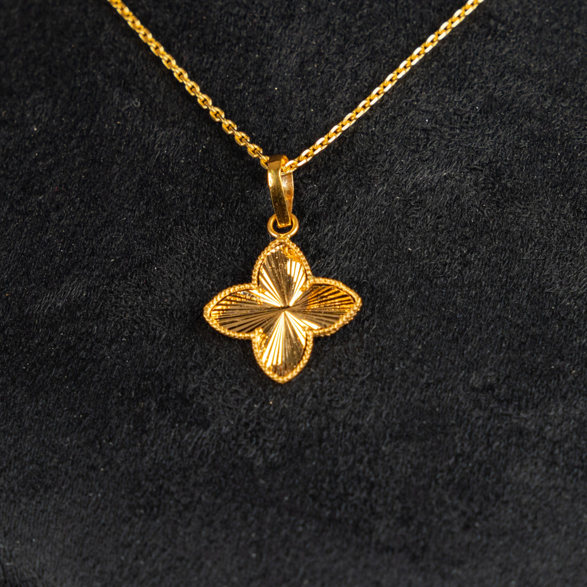 Fancy Locket – Golden Crown Jewelry